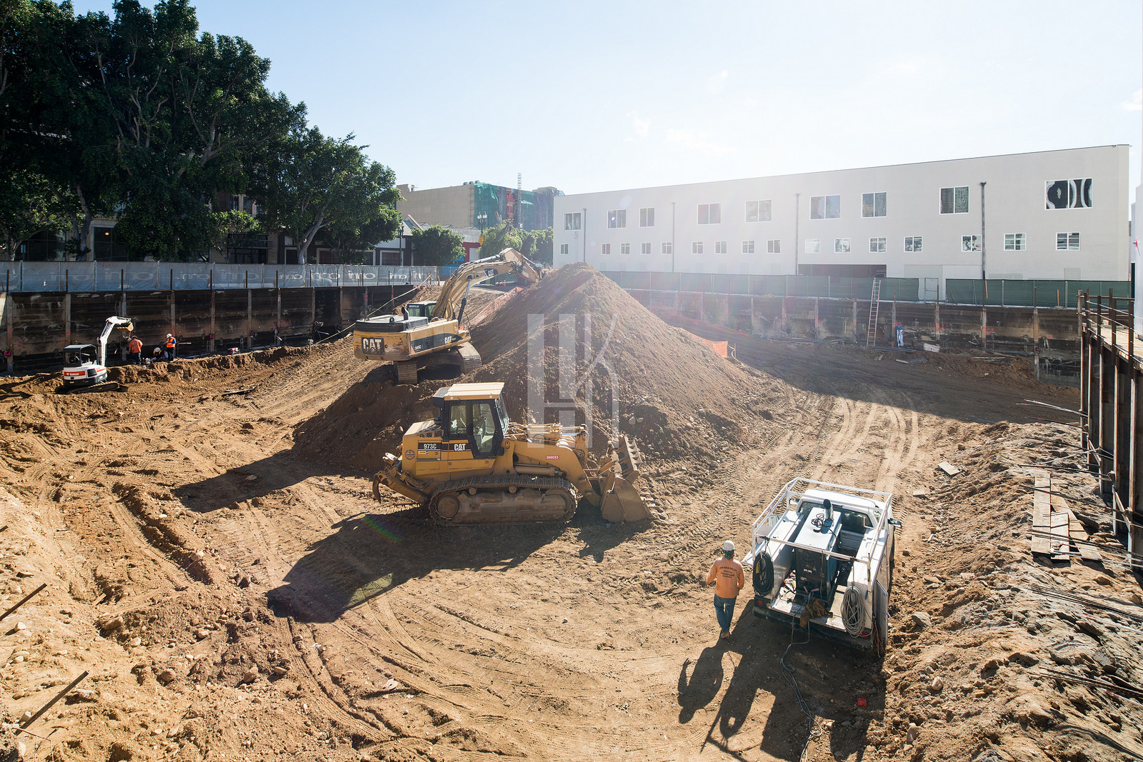 Los Angeles Development & Construction Update | February 2017 | Hunter ...